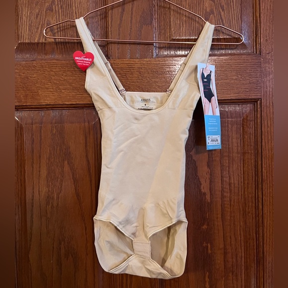 Assets By Spanx | Intimates & Sleepwear | Assets By Spanx Womens ...